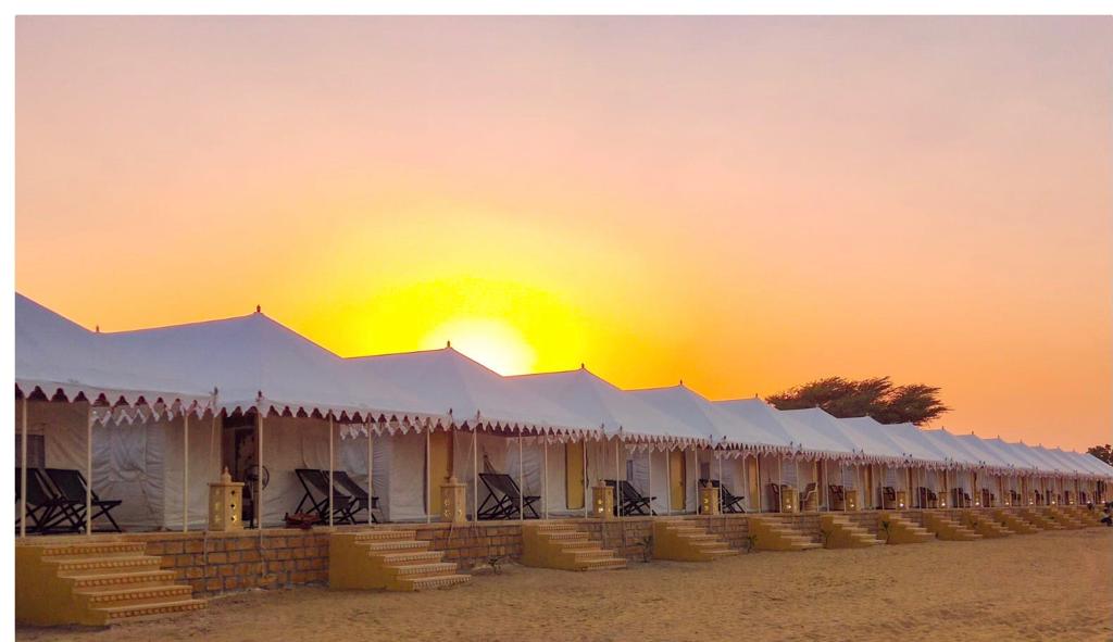 The Royal Eagle Desert Camps Jaisalmer – Luxury Desert Camp Jaisalmer ...